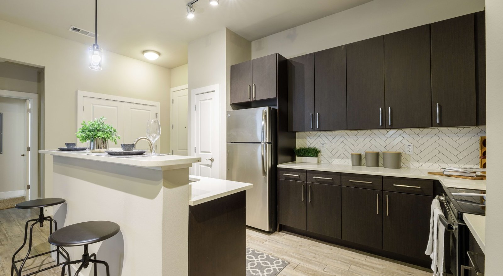 Maple District Lofts – Apartment Spots