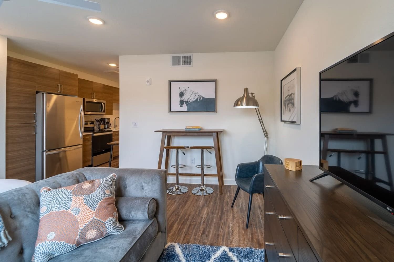 The Madison At Bishop Arts Apartments