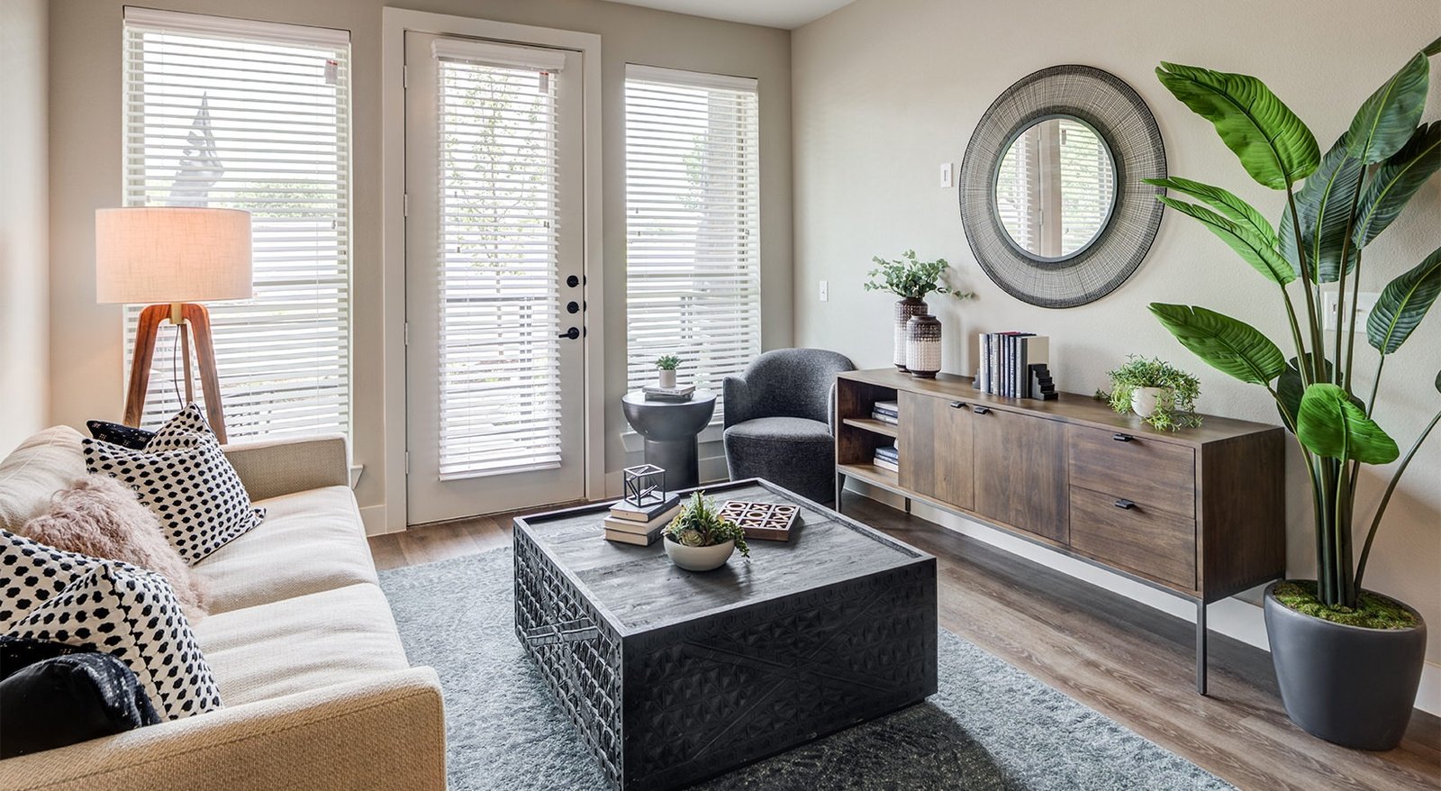 The Huntley – Apartment Spots